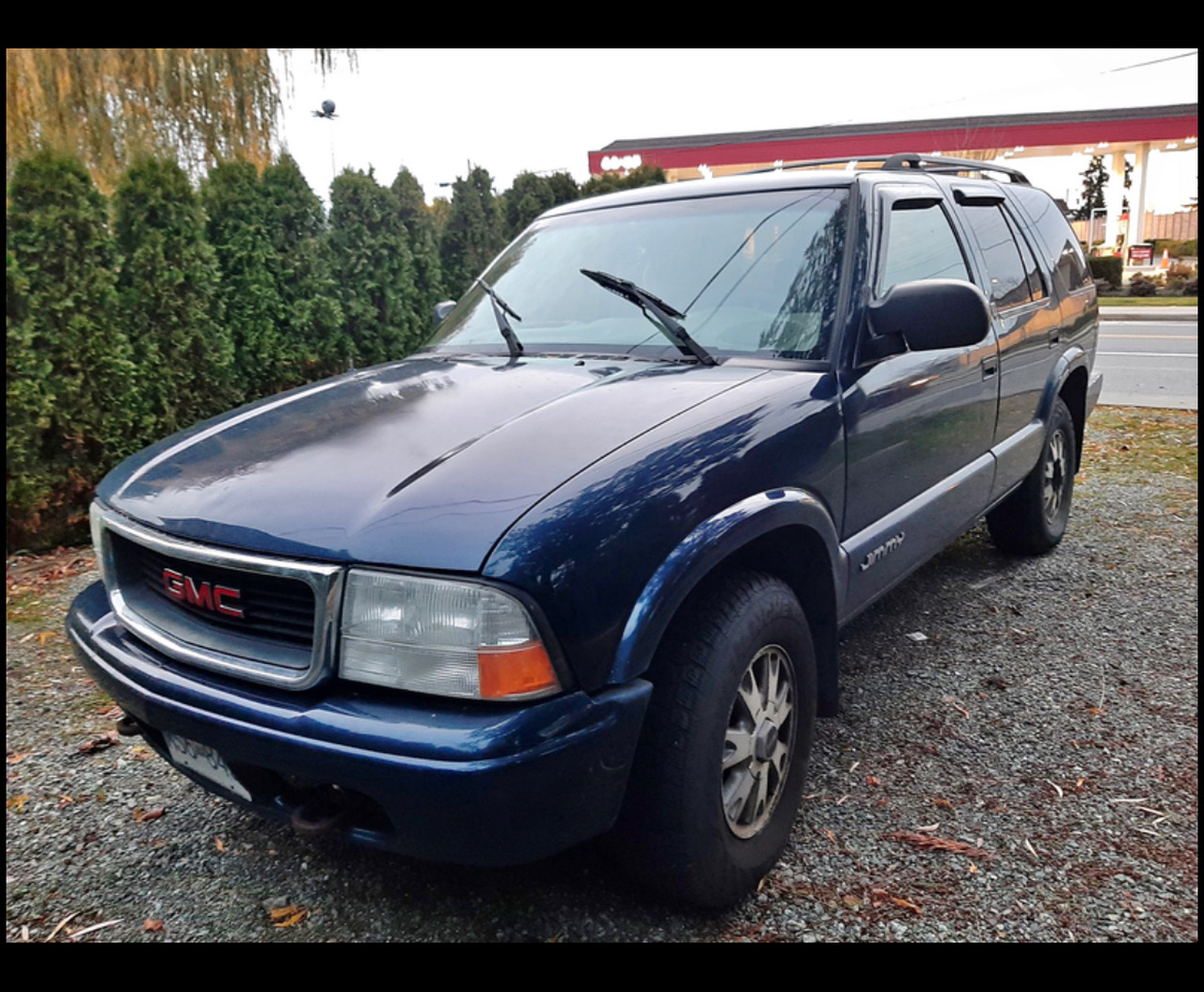 "Blue" - 2002 GMC Jimmy SLS 4 Door | Vancouver Island Off Road