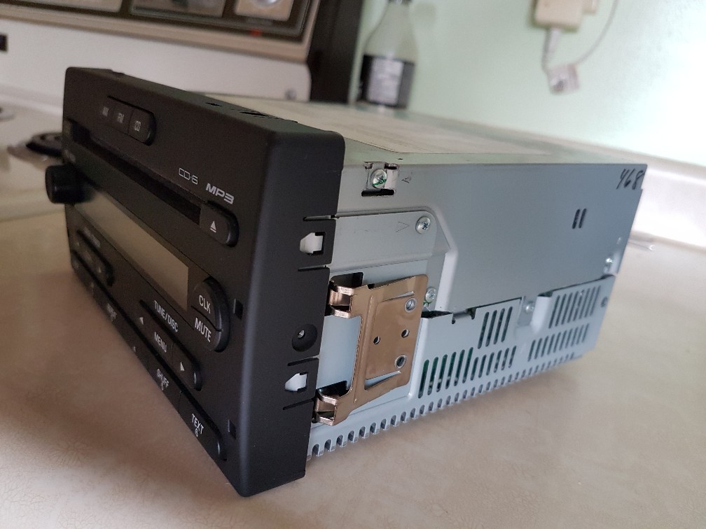 1998 or later Ford Ranger 6 CD mp3 capable stock headunit | Vancouver ...